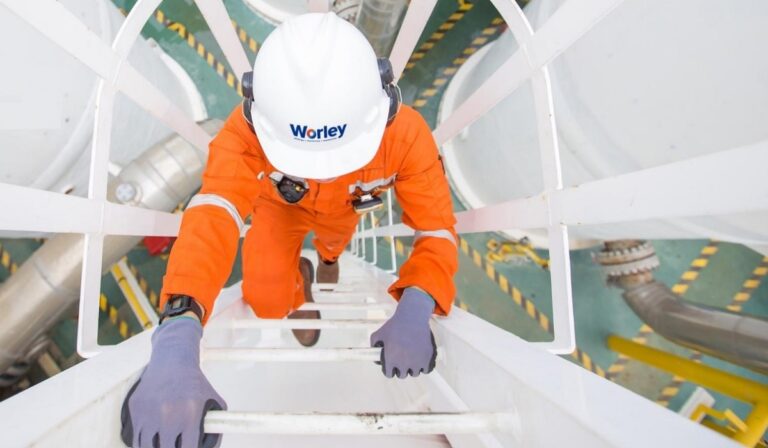 AI an ‘amplifier’, says Worley CEO - InvestMETS